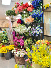 Metro Flower Market